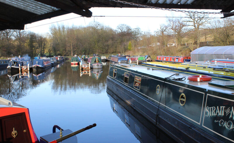 Narrow Boating Cheshire - Heritage Narrow Boats